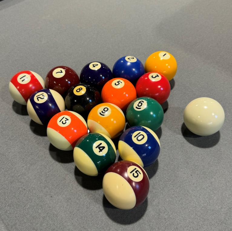 Pre-Owned Billiard Ball Set - A.E. Schmidt Shop